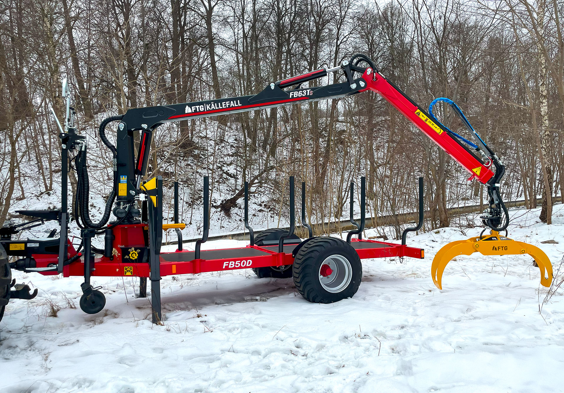 Rückewagen mit Kran | Kompakt und stark | Källefall
